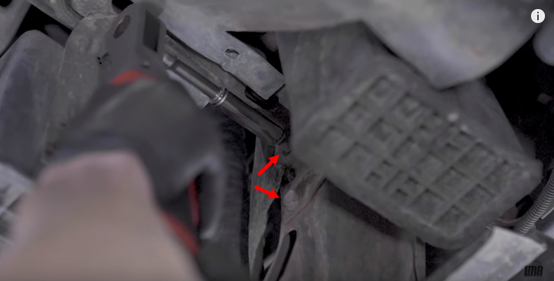 How To Remove & Install 4 Eye Fox Body Mustang Turn Signals (79-86)